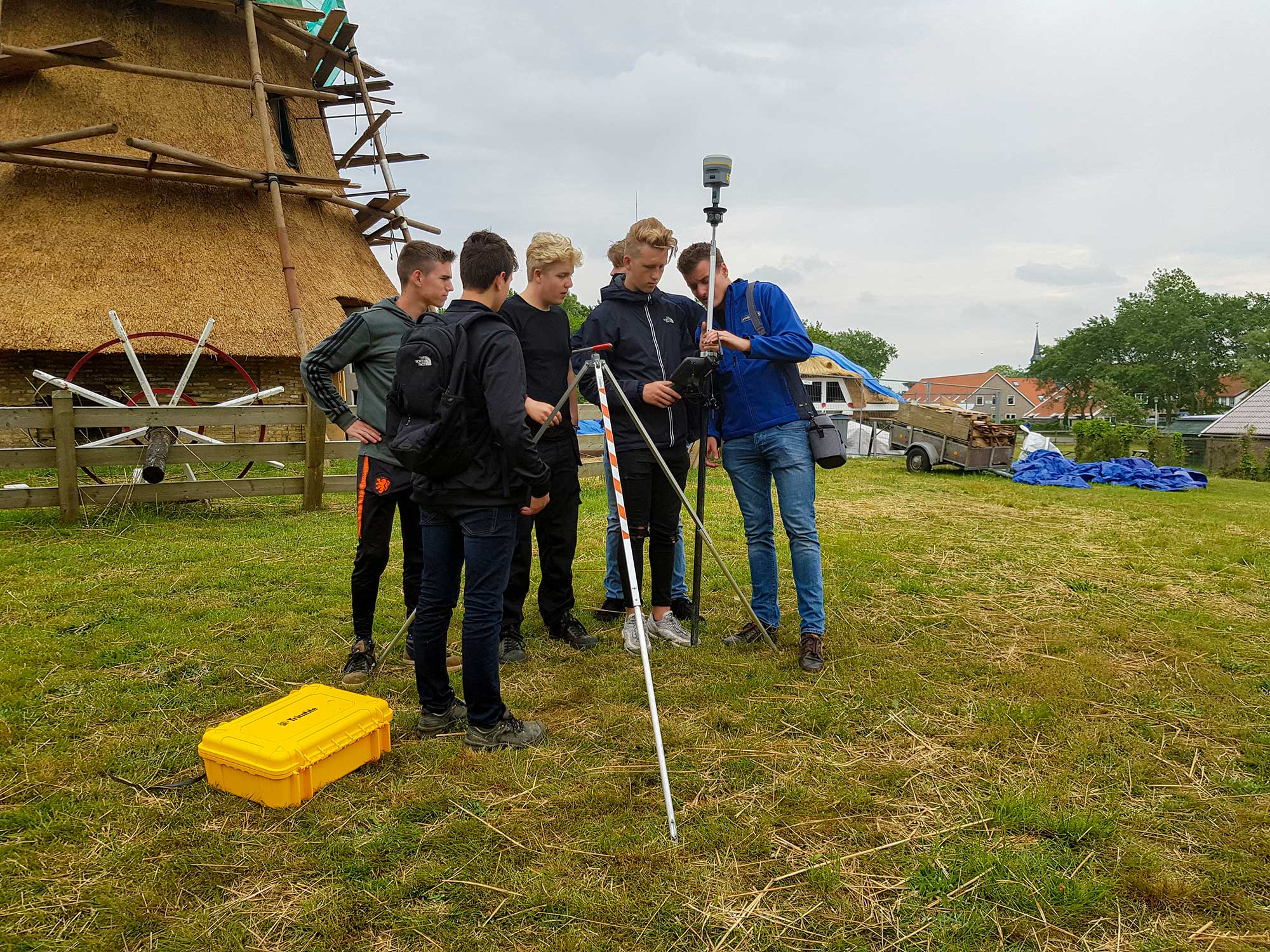 Waarom je moet kiezen voor landmeter als beroep - Geo-Informatie Nederland